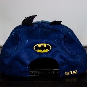 DC Comics | Accessories | Batman Six Flags Snapback | Poshmark